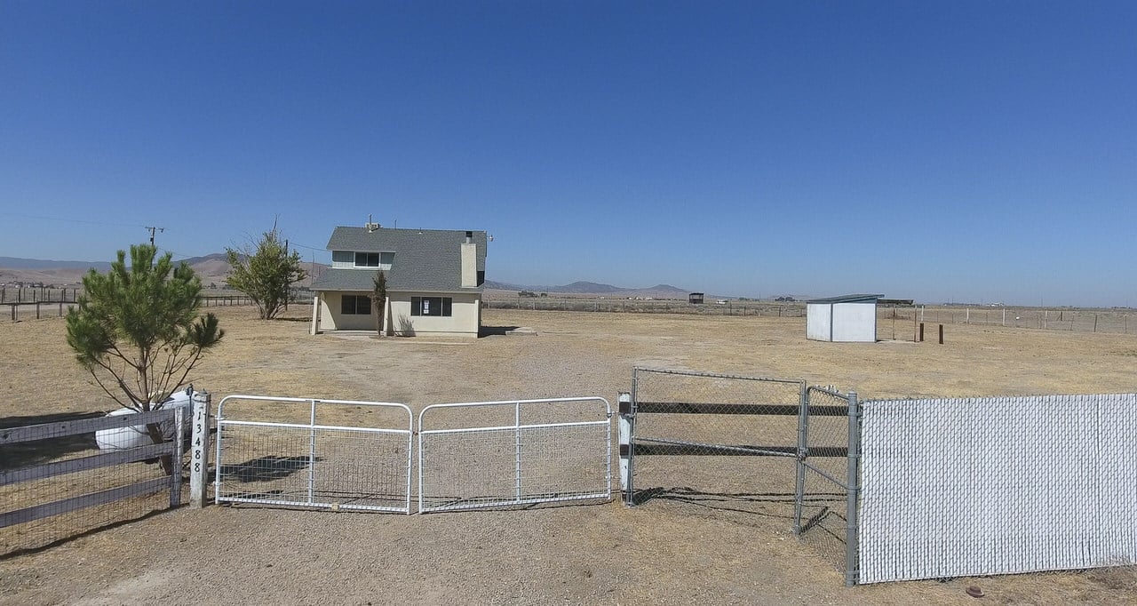 13488 Delta Road Santa Margarita Ca 93453 Marketing – James Outland